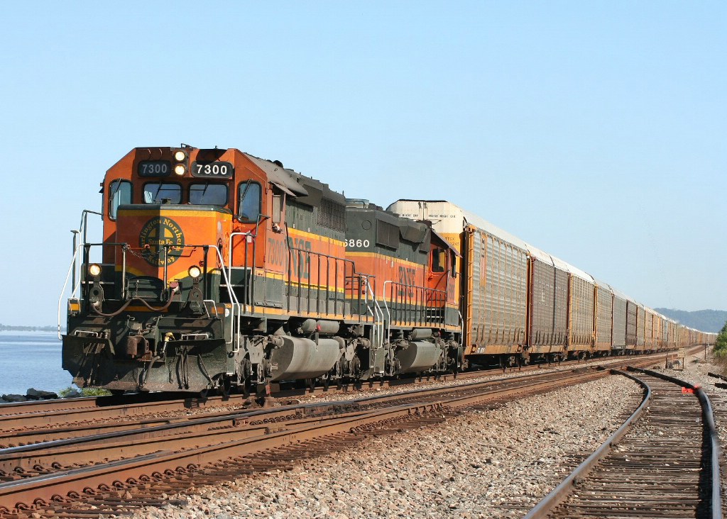 BNSF 7300